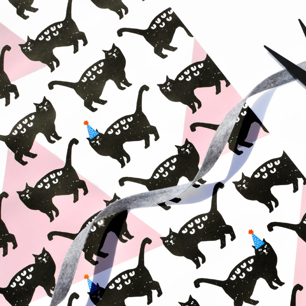 Cat lover wrapping paper. Kitties having a party gift wrap. Illustrated ...